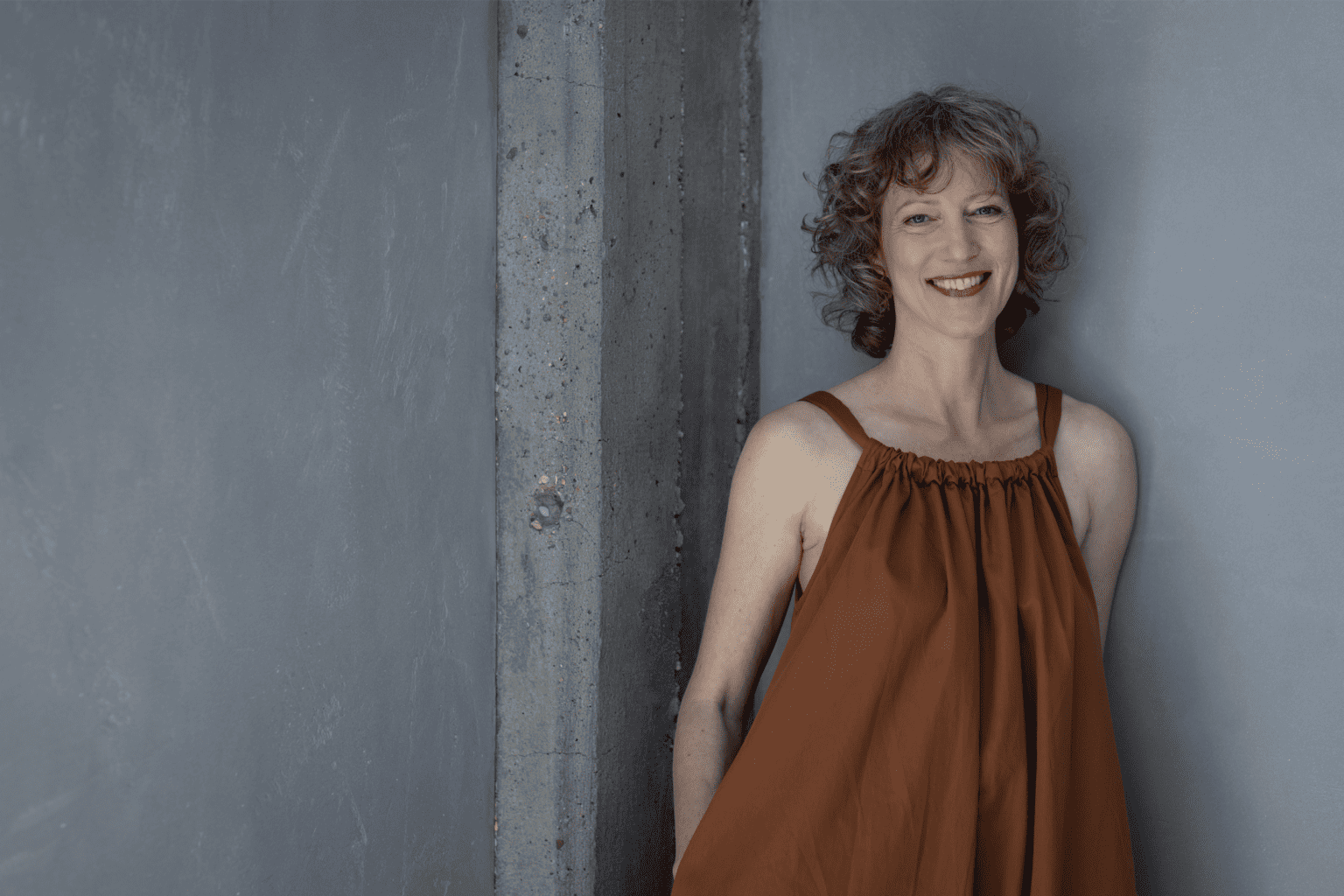 PRO AGE YOGA ONLINE KURSE – Elena Lustig Yoga – Pro Age Yoga by Elena ...